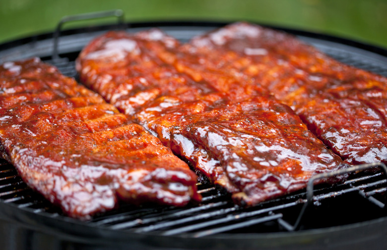 The Rib Bible: Everything You Need to Know to Make Perfect Barbecued Ribs
