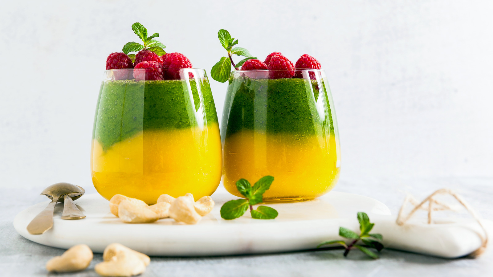 The Satisfying Trick For A Perfectly Layered Smoothie Every Time