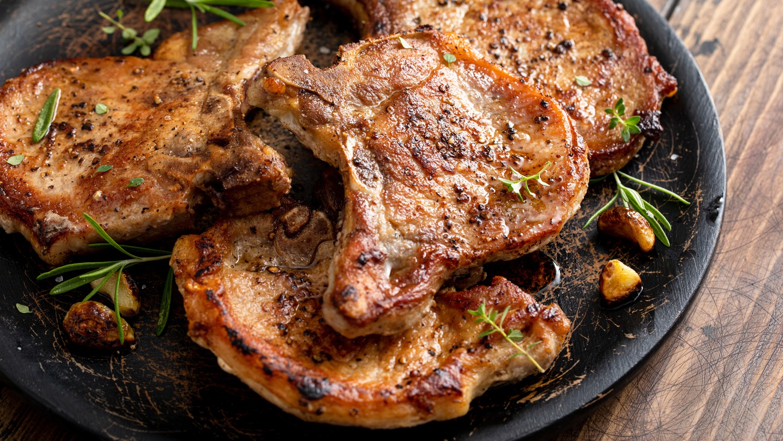 The Searing Tip To Follow For Perfectly Browned Pork Chops