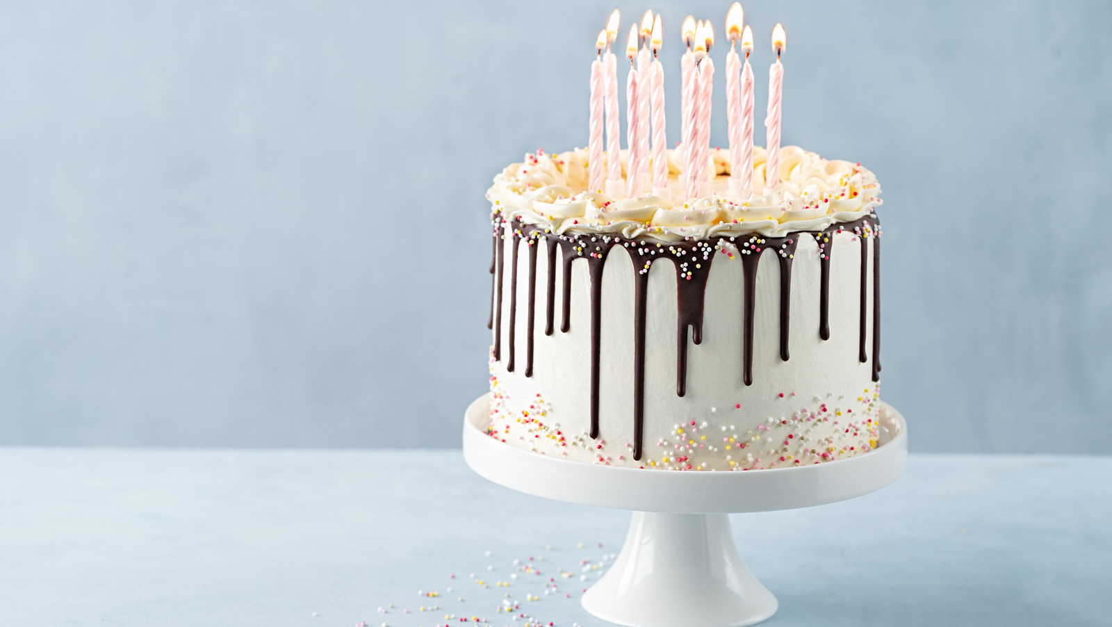 The Simple Trick For A Perfect Frosting Drizzle On Your Next Cake