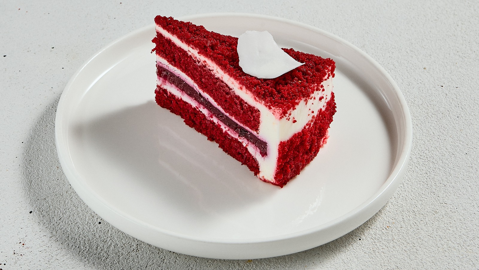 The Sweet Tip For Turning A Dry Cake Into A Delightful Treat