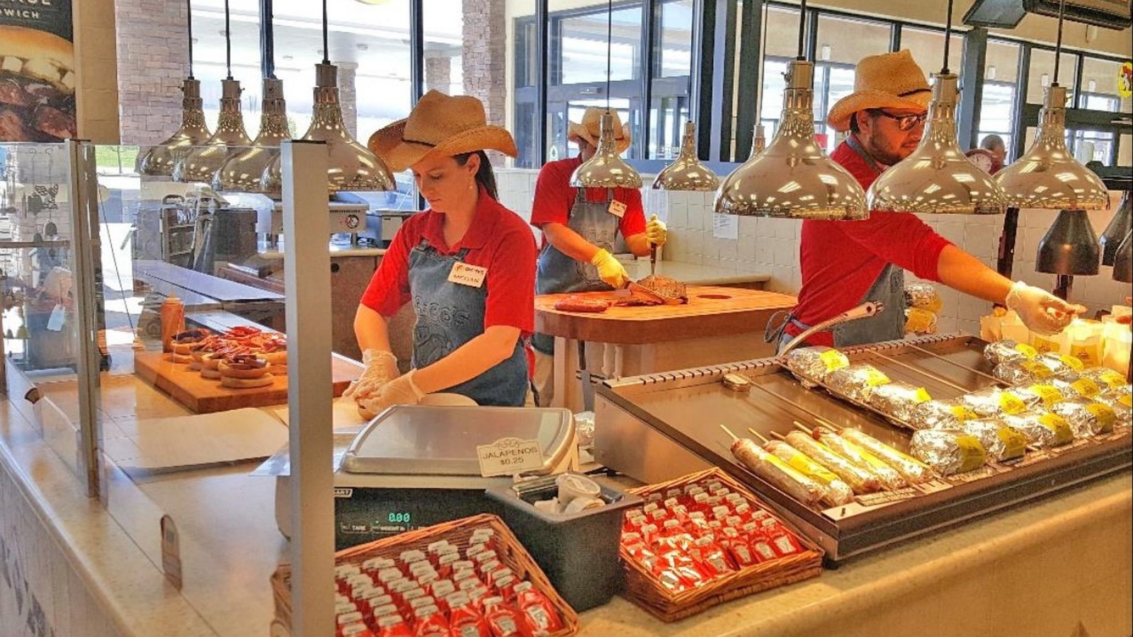 The Ultimate Guide To Eating At Buc-Ee's