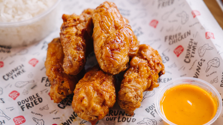 The Best Fried Chicken Chains Ranked By Crunch And Flavor