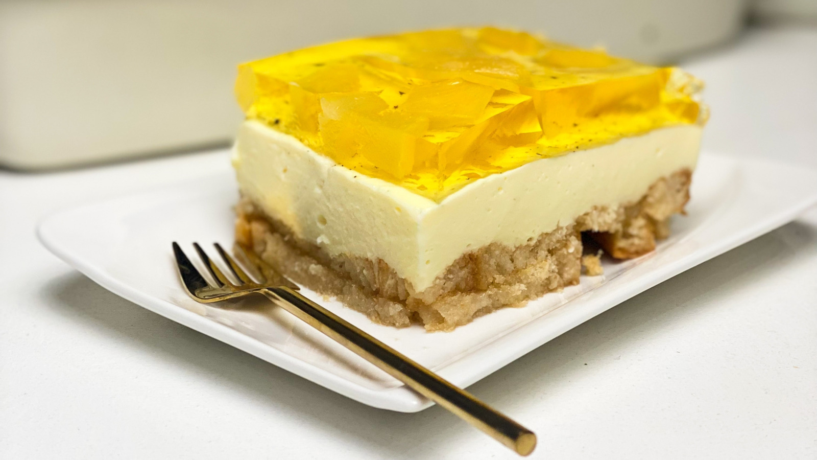 The Velvety Vintage Jell-O Mousse You Can Make With Just 2 Ingredients