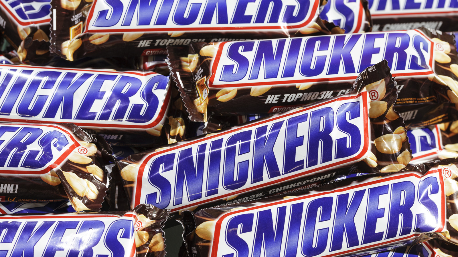Walmart's Great Value Brand Snicker's Copycat Just Isn't Worth It