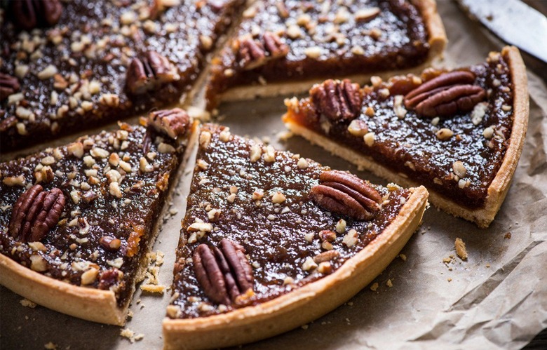 These Are the 9 Best Dishes to Bring to a Potluck (Slideshow)