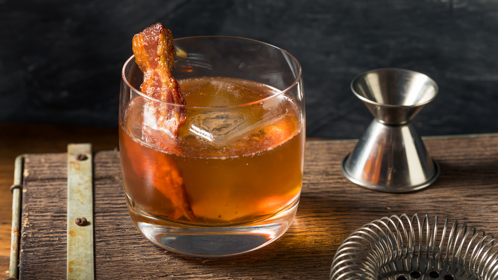 Use Bacon For Easy-To-Make Fat-Washed Old Fashioneds At Home