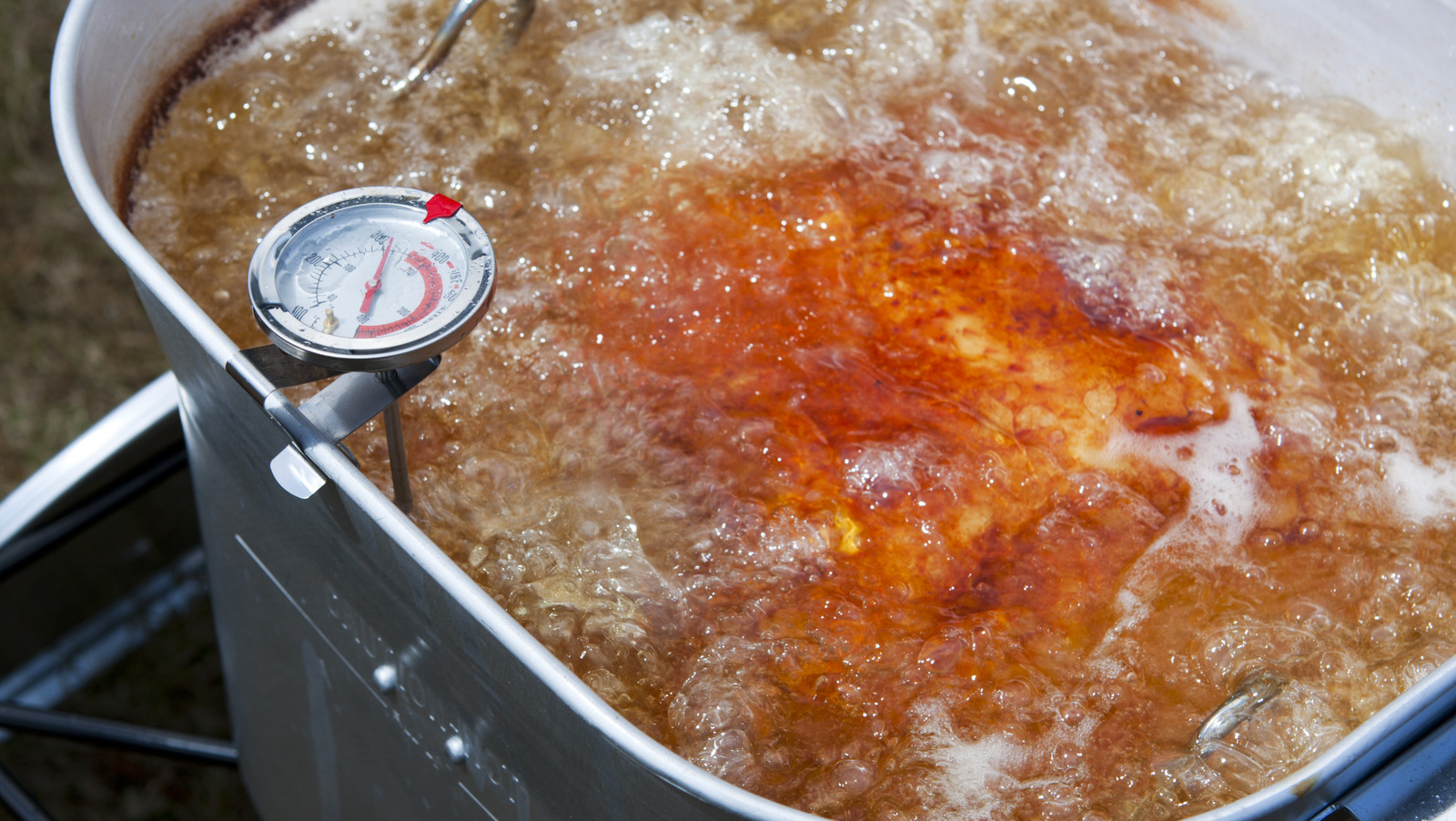 Using 2 Thermometers Is The Secret To The Best Fried Chicken Possible