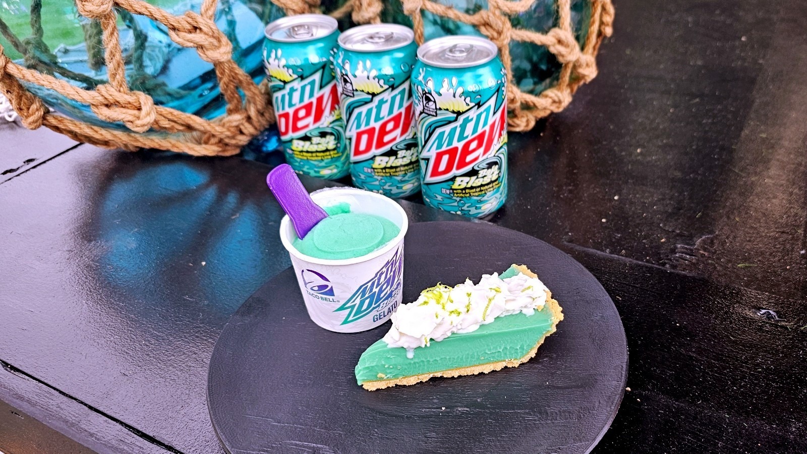 We Tried Taco Bell's New Desserts And 2 Are Definitely Worth A Taste