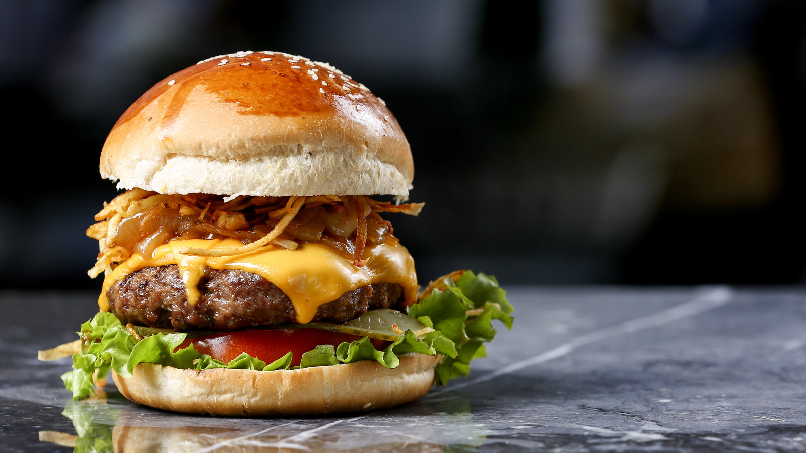 What's The Difference Between A Steak Burger And Hamburger?