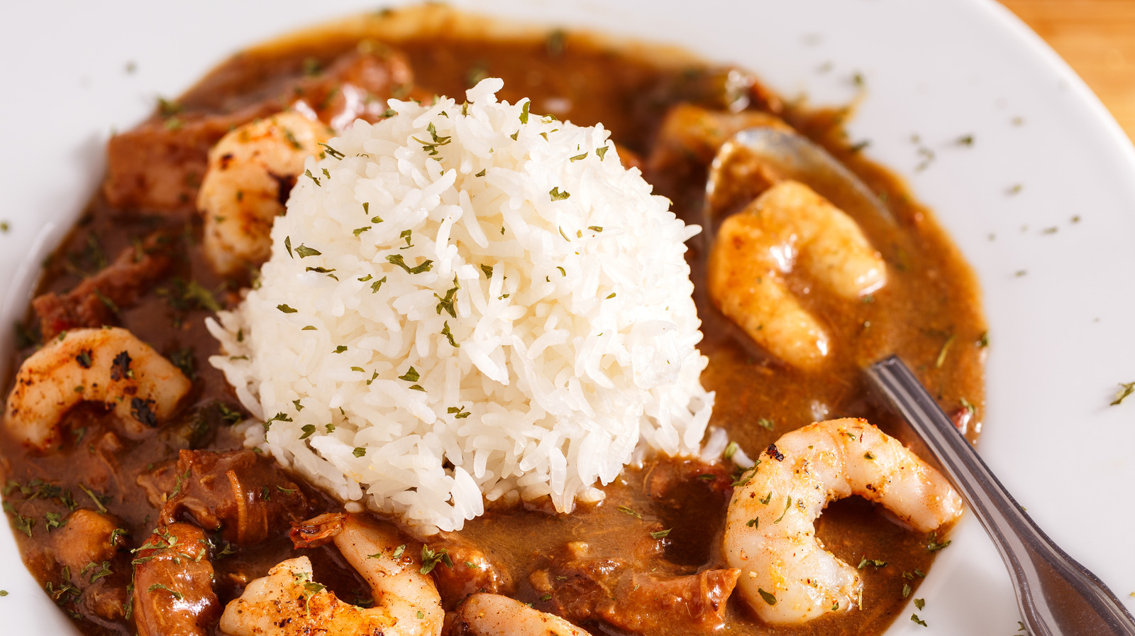 Why It's Crucial To Add Plenty Of Roux To Gumbo