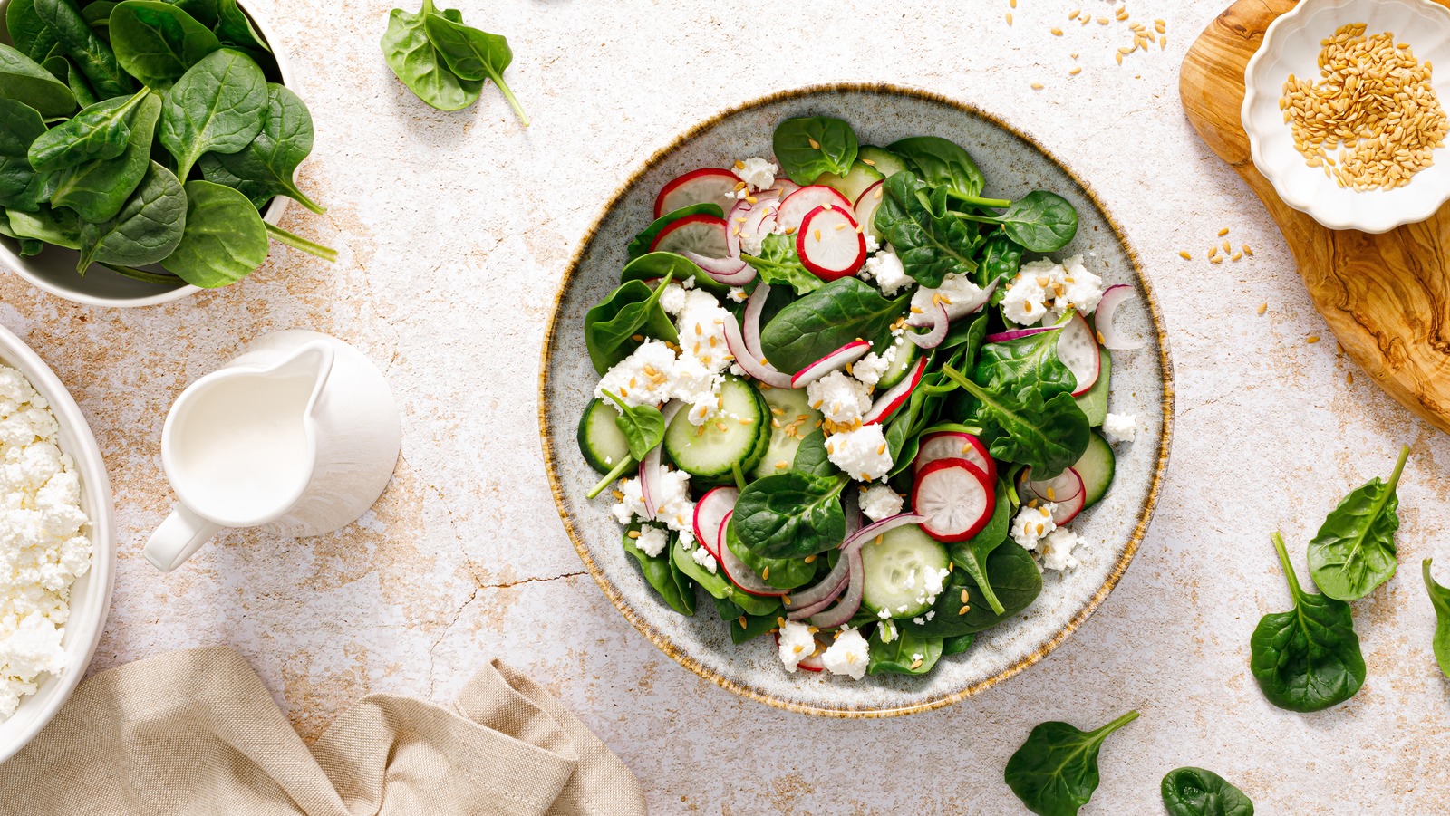 Why Texture Is So Important For Restaurant-Quality Salads, According To ...