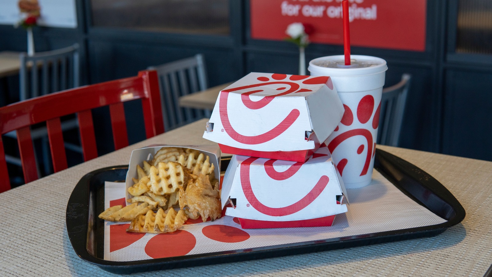 You Can Absolutely Square Up Your Chick-Fil-A Order With Apple Pay
