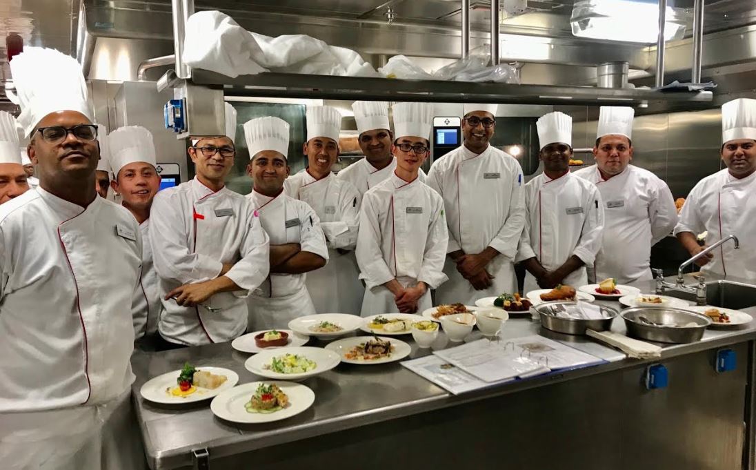 What Is The Difference Between Cruise Ship Kitchens And Restaurant ...