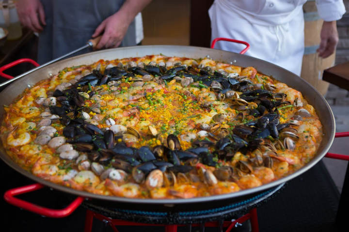 8 Awesome Buffets That Can’t Be Missed