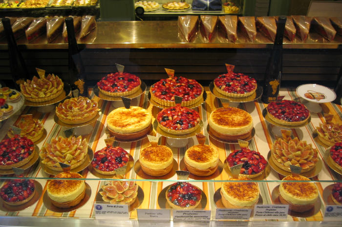 Genoa: Beauty and Culinary Excellence in the Heart of the Italian Riviera